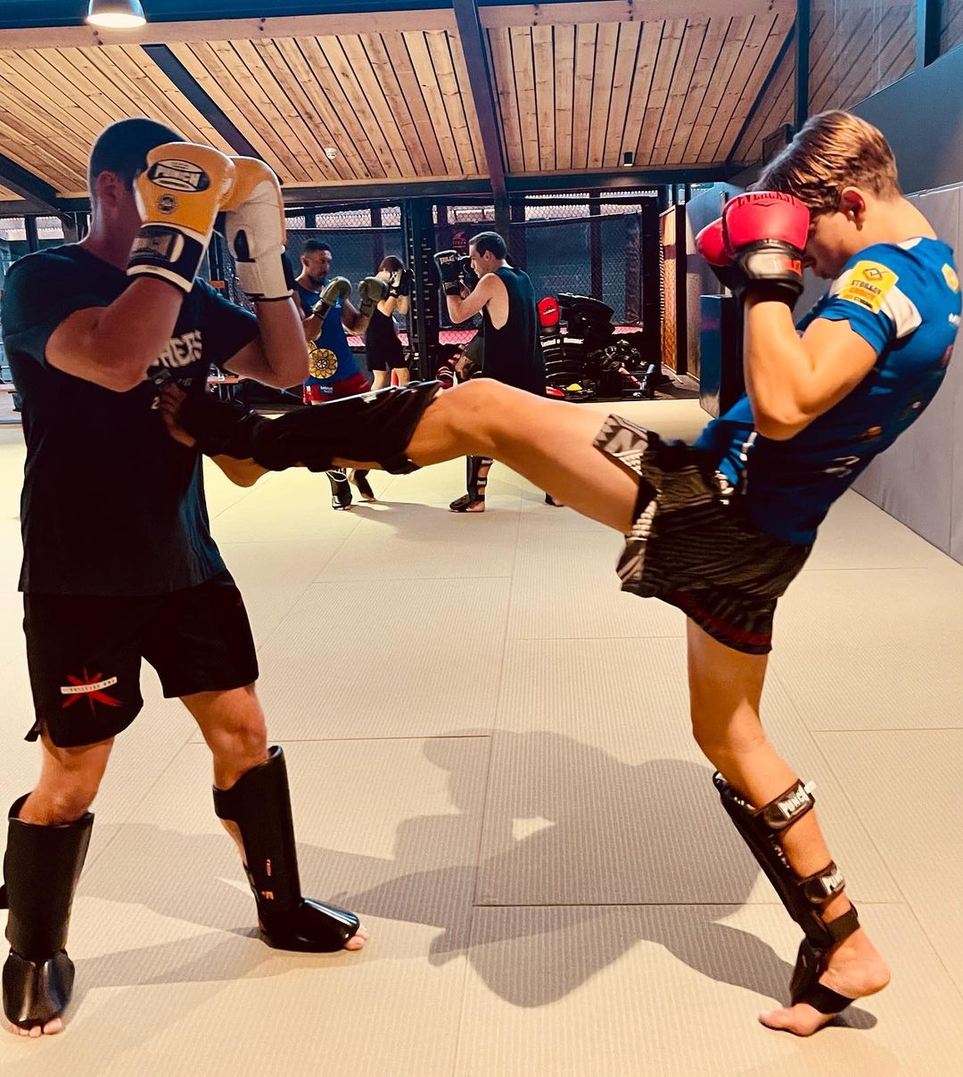 Kickboxing - Fightcross MMA